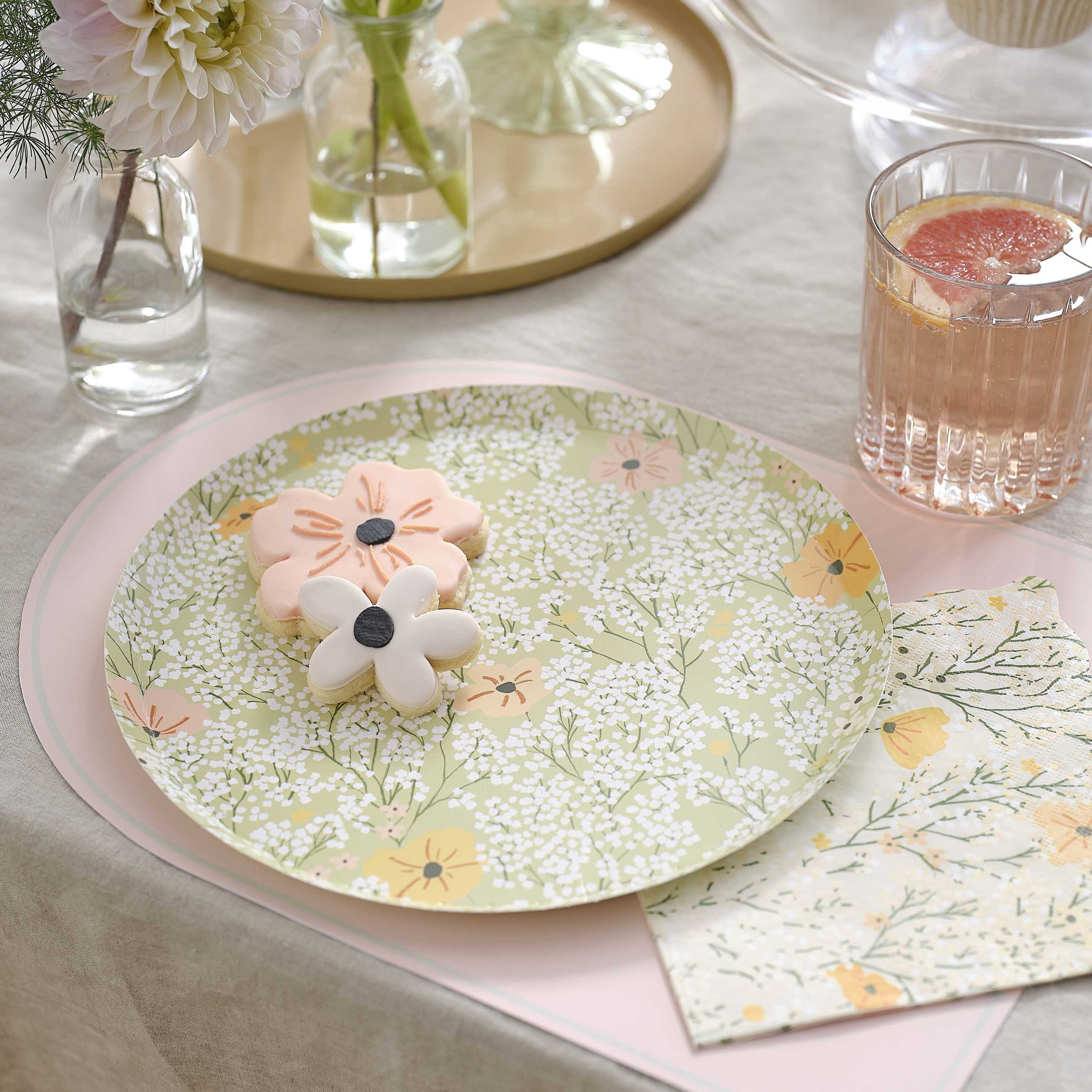Floral paper plates store